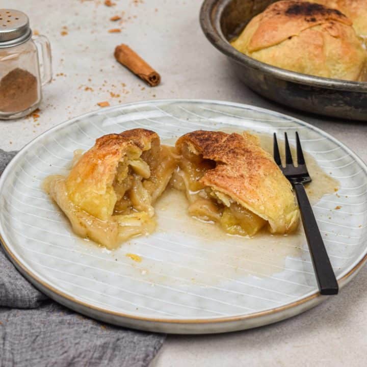 Baked Apple Dumplings with Cinnamon and Nutmeg - Chopnotch