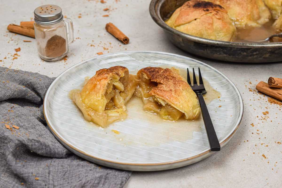 Baked Apple Dumplings with Cinnamon and Nutmeg - Chopnotch