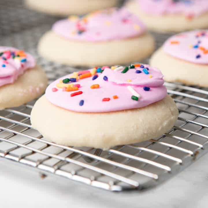 How To Store Cookies: Ways To Keep Them Fresh So Last Longer - Chopnotch